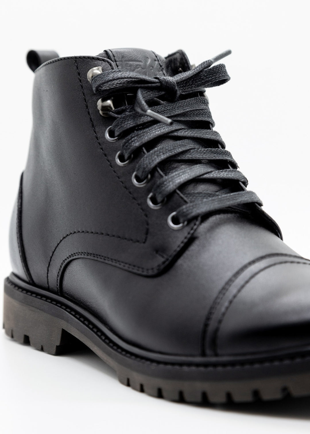 Tasko Negro +7cm – Traldi Shoes